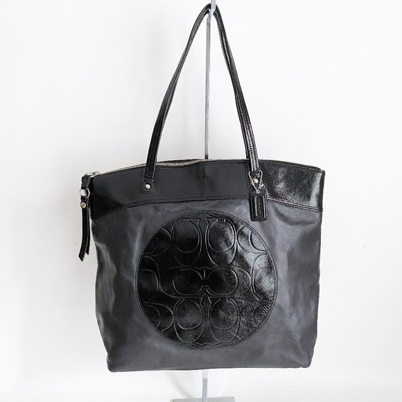 Coach | Bags | Coach Laura Circle Signature Patent Black Leather Tote ...